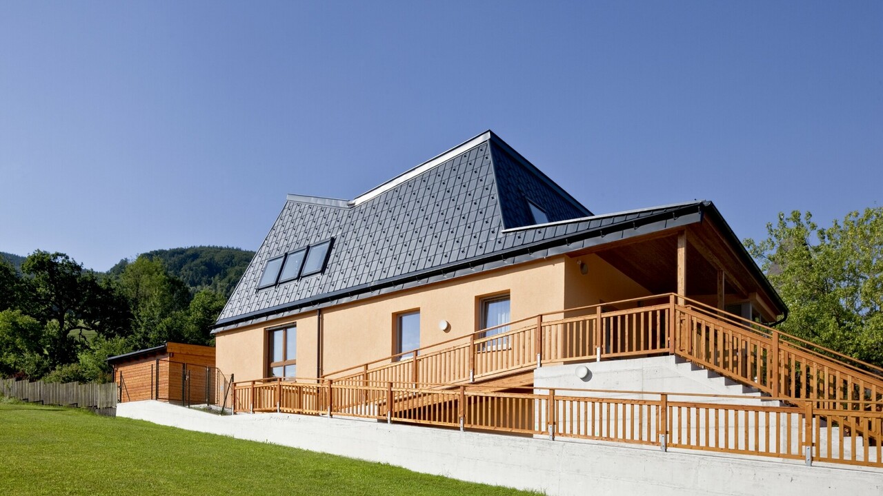 Roof tile | PREFA